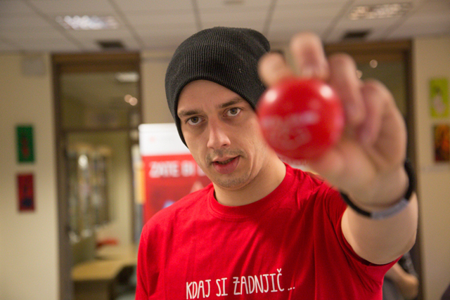 Krvodajalska akcija z VIP-ovci - Med.Over.Net