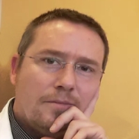 doc. dr. Andrej Starc - Med.Over.Net